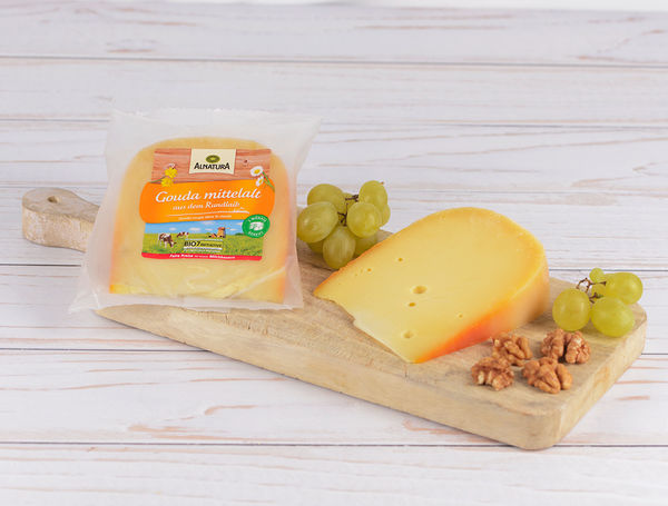 Have Bio Gouda medium old, 200g from Alnatura delivered