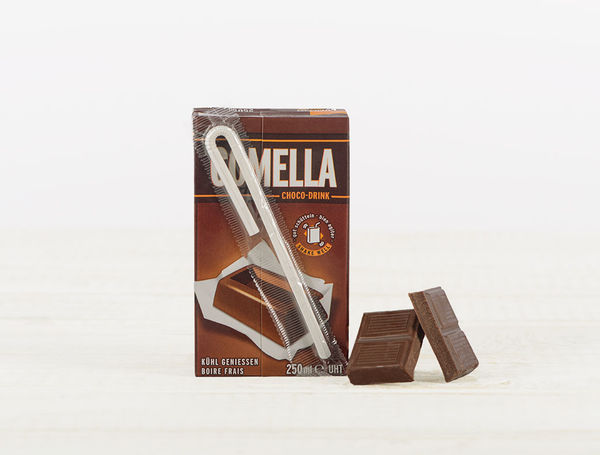 Comella Choco Drink UHT, 250ml de Emmi rapide chez vous