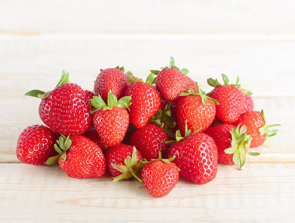Have the Bio Strawberries, 250g from Pro Natura delivered