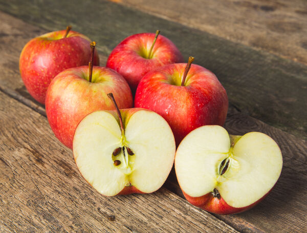 Bio Bonita Äpfel von Räss Wildbeeren frisch liefern lassen