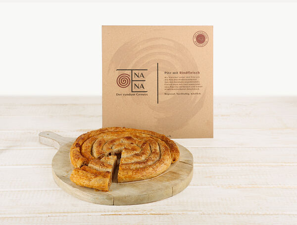 Have the Pite with Minced Beef, Ø 24cm from Te Nana delivered