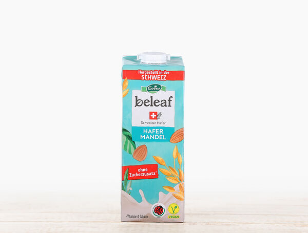 Have the Beleaf Oat Drink Almond UHT, 1l from Emmi delivered