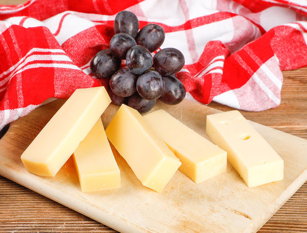 Have the Cheese tartlet, 150g from Chäs Vreneli delivered