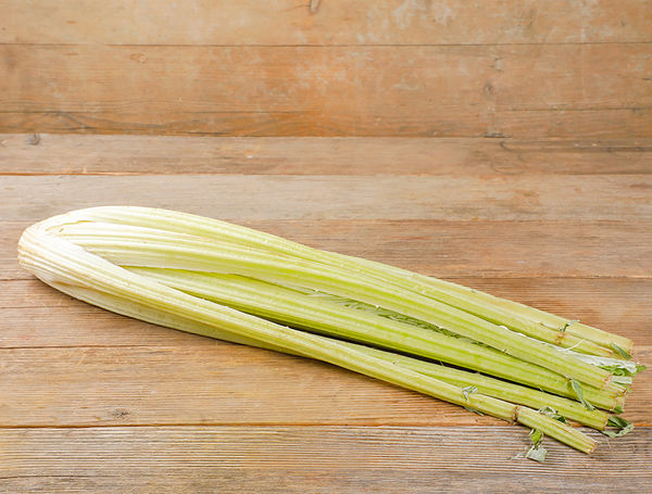 Kardy von Ortofrutta Meridionale frisch liefern lassen