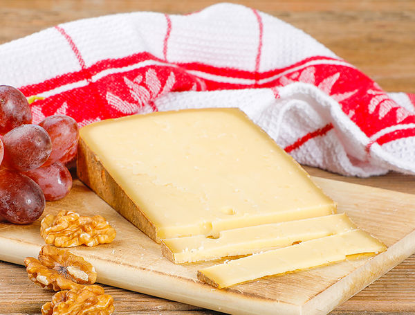 Goldinger Gourmet premium, ca. 180g von Käserei Pfister liefern lassen