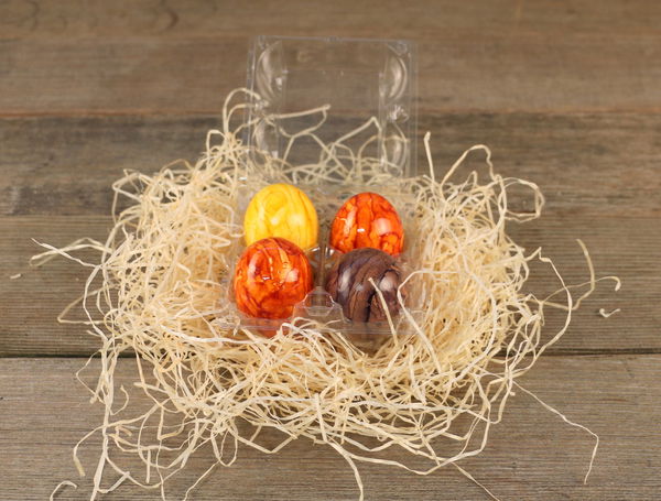 Bio Eier gekocht und gefärbt, 4 Stück à 50g+ von Hosberg liefern lassen