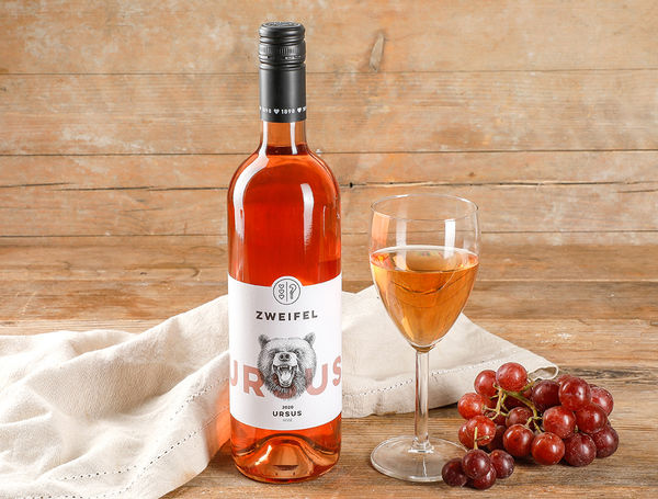 Have the Ursus Rosé, 75cl from Zweifel quickly delivered