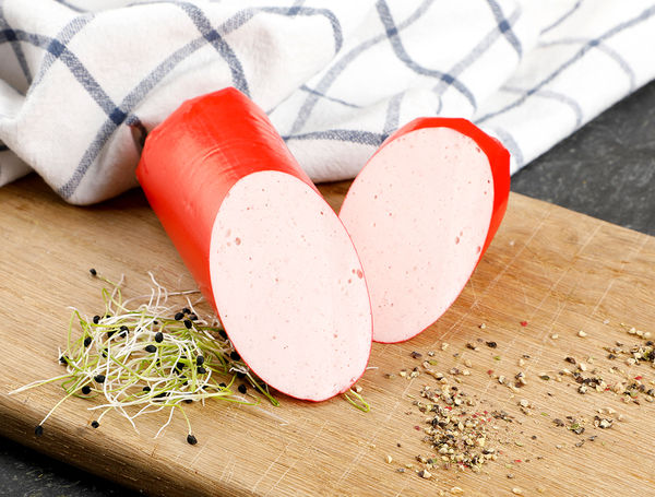 Have the Lyon Sausage, piece from Minnig Metzgerei delivered