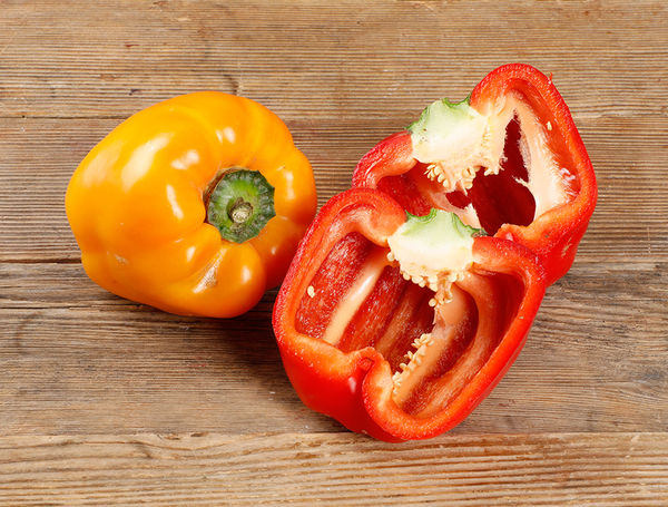 Peperoni rot von Gemüsekultur Beerstecher liefern lassen