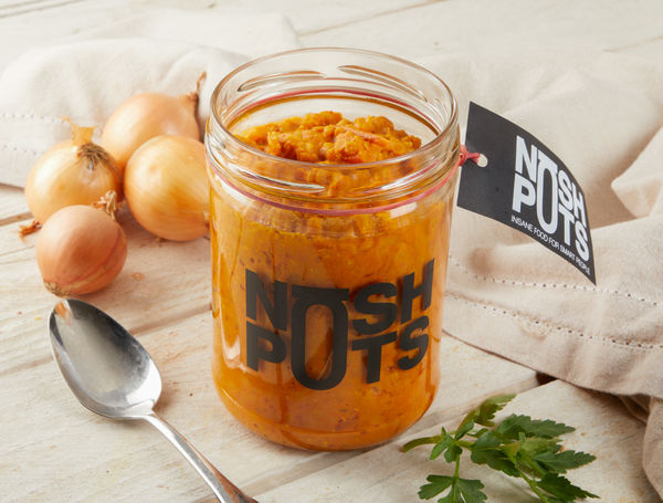 Have the Curry "Bombay Pot", 800g from Nosh-Pots delivered